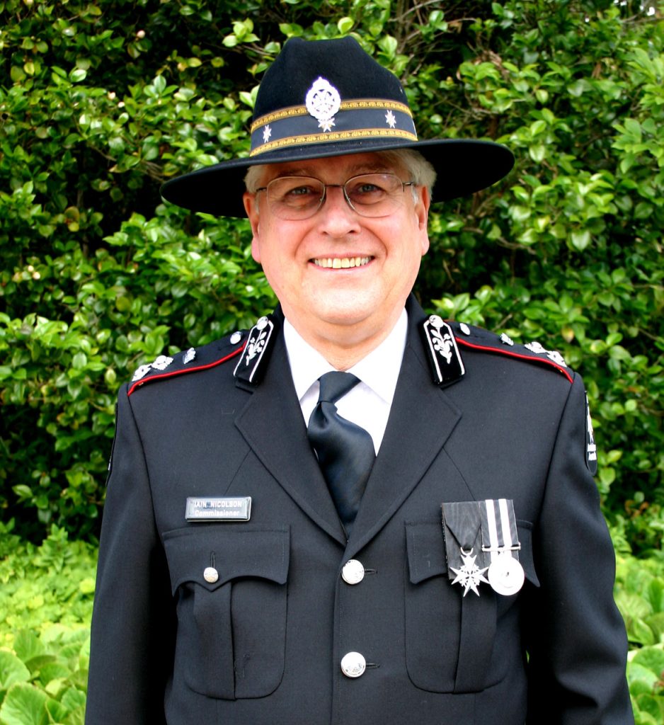 Dr Iain Nicolson